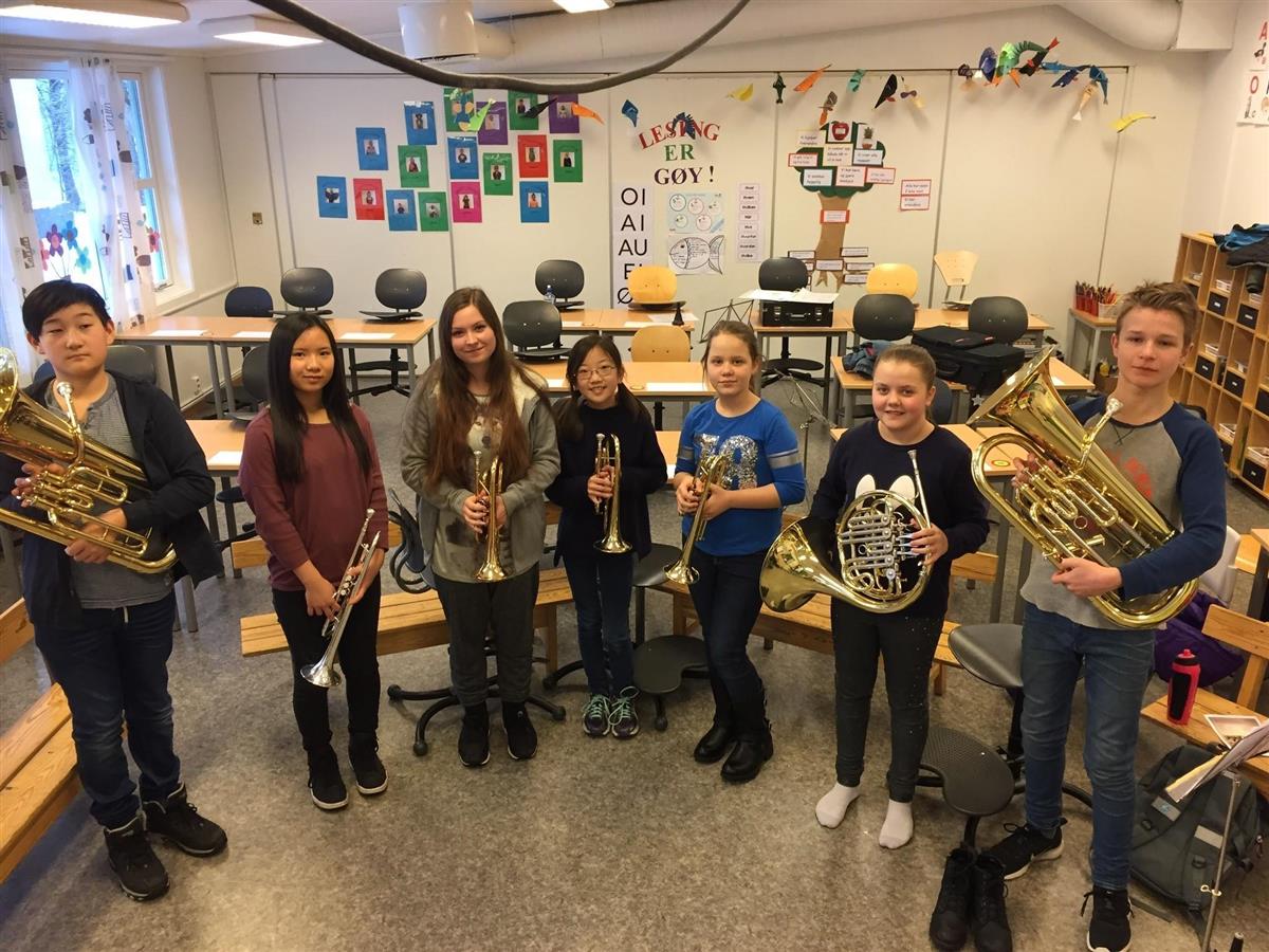 Messinginstrumenter - Holmestrand kommune